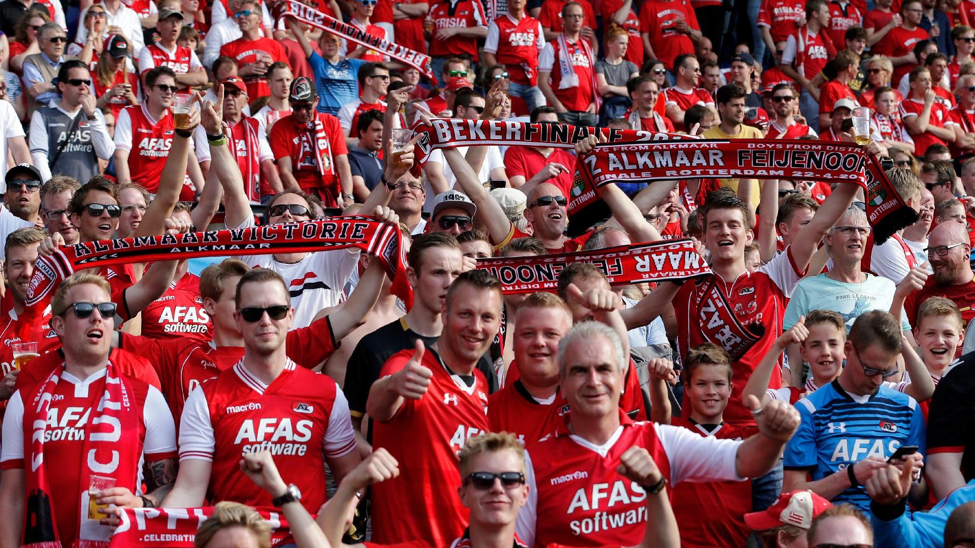 Research: professional football brings happiness, connection and a €2 ...