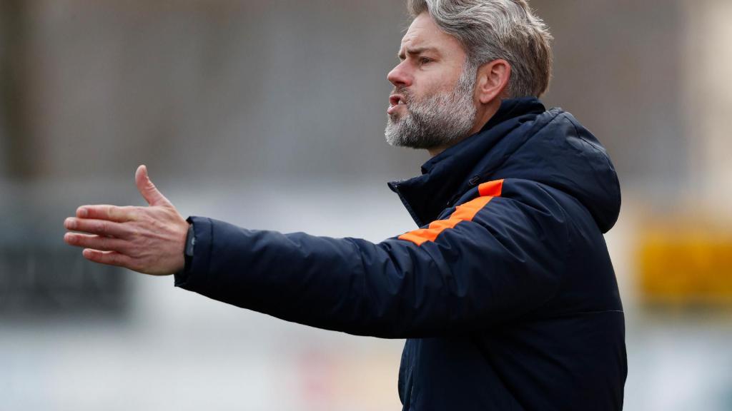 Voetbalcoach veldvoetbal opleidingen | KNVB