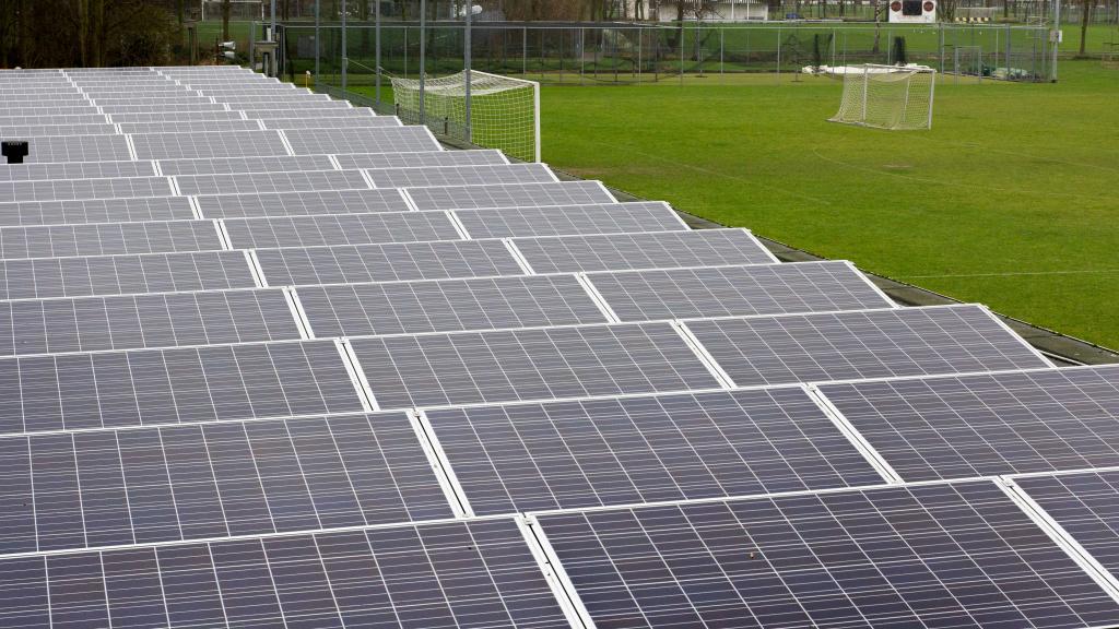 Excelsior '20 verduurzaamt en is energiecrisis te slim af | KNVB