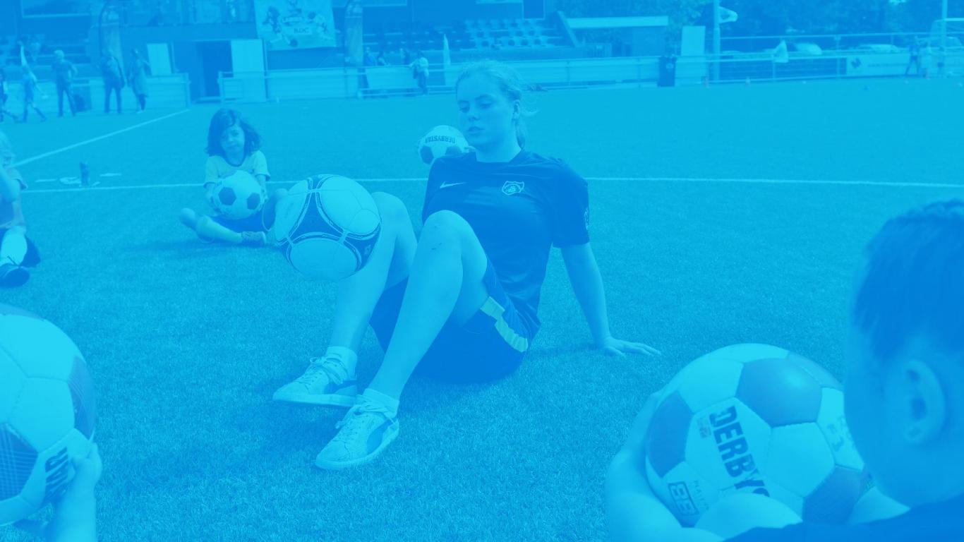 Rekken tijdens warming-up | KNVB