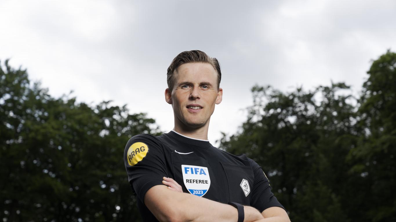 Van der Eijk leidt Borac Banja Luka - PAOK in voorronde CL | KNVB