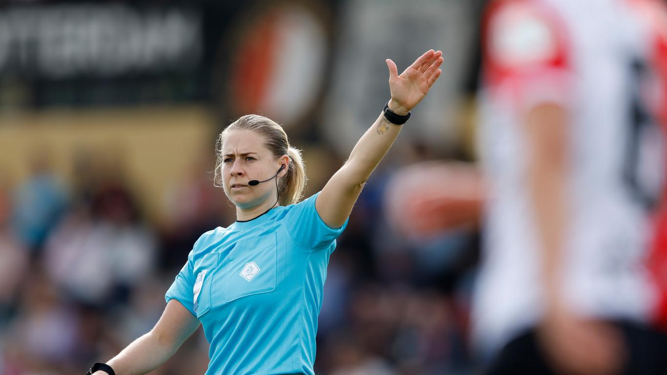 Van der Helm leidt Ierland - Albanië in Women's Nations League | KNVB