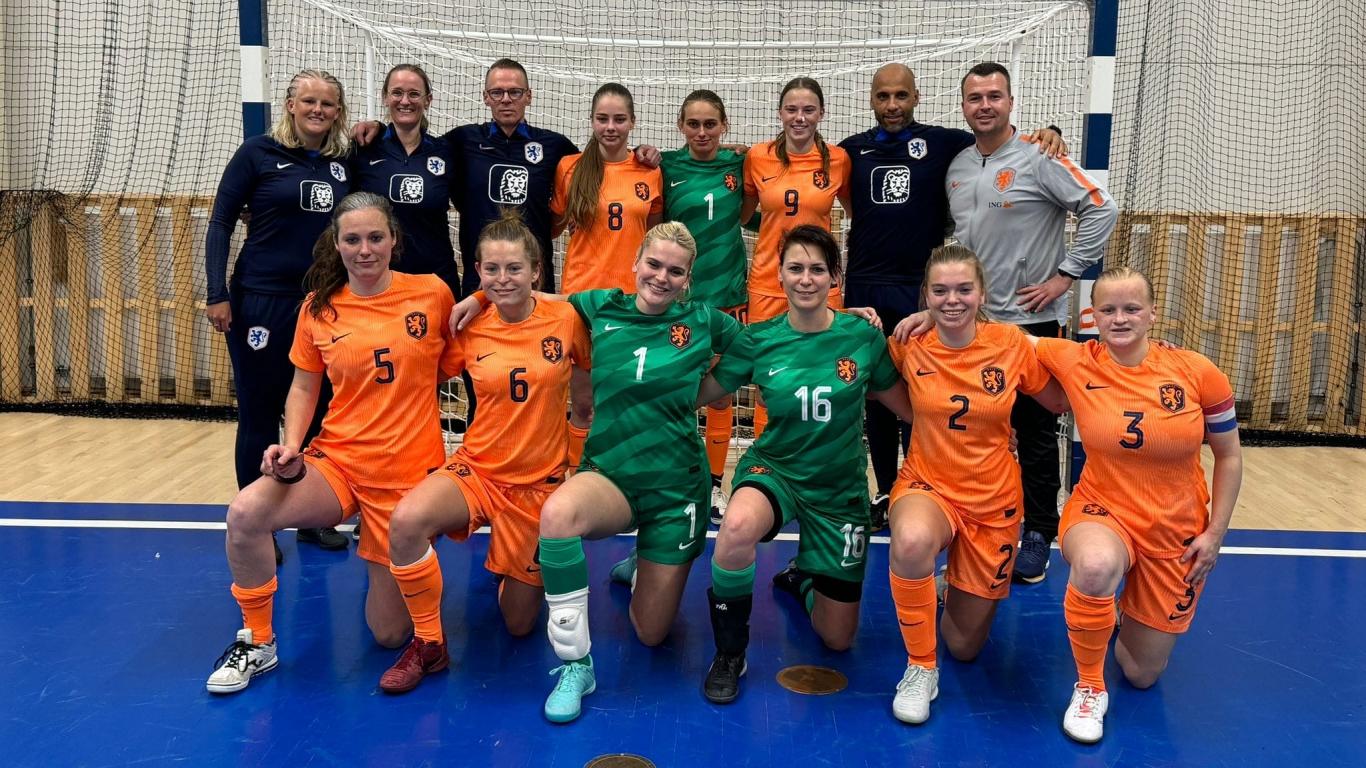 Nederlands Doven Futsalteam (v) doet goede zaken in Finland | KNVB