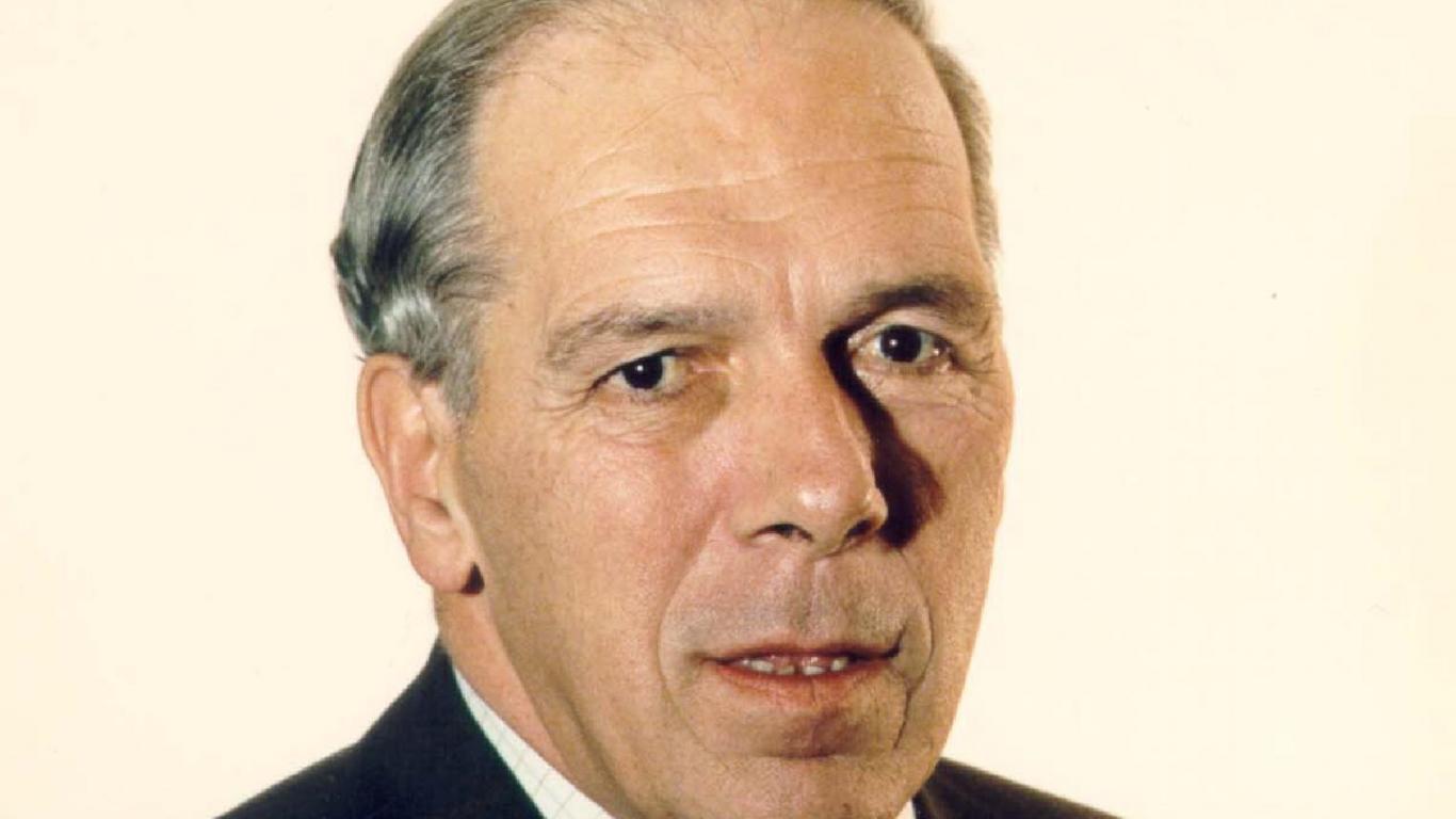 PSV-clubicoon en bondsridder Harry van Raaij (84) overleden | KNVB