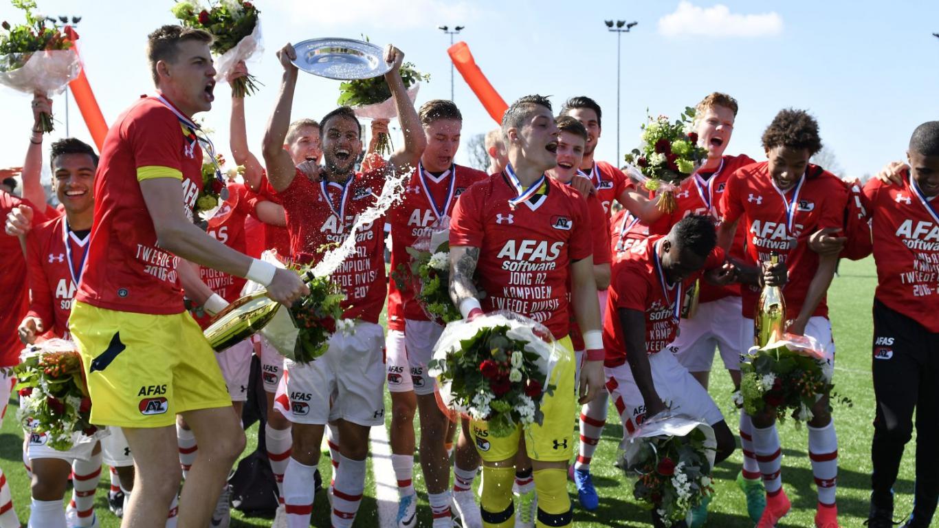 Jong AZ glansrijk kampioen van nieuwe Tweede divisie | KNVB