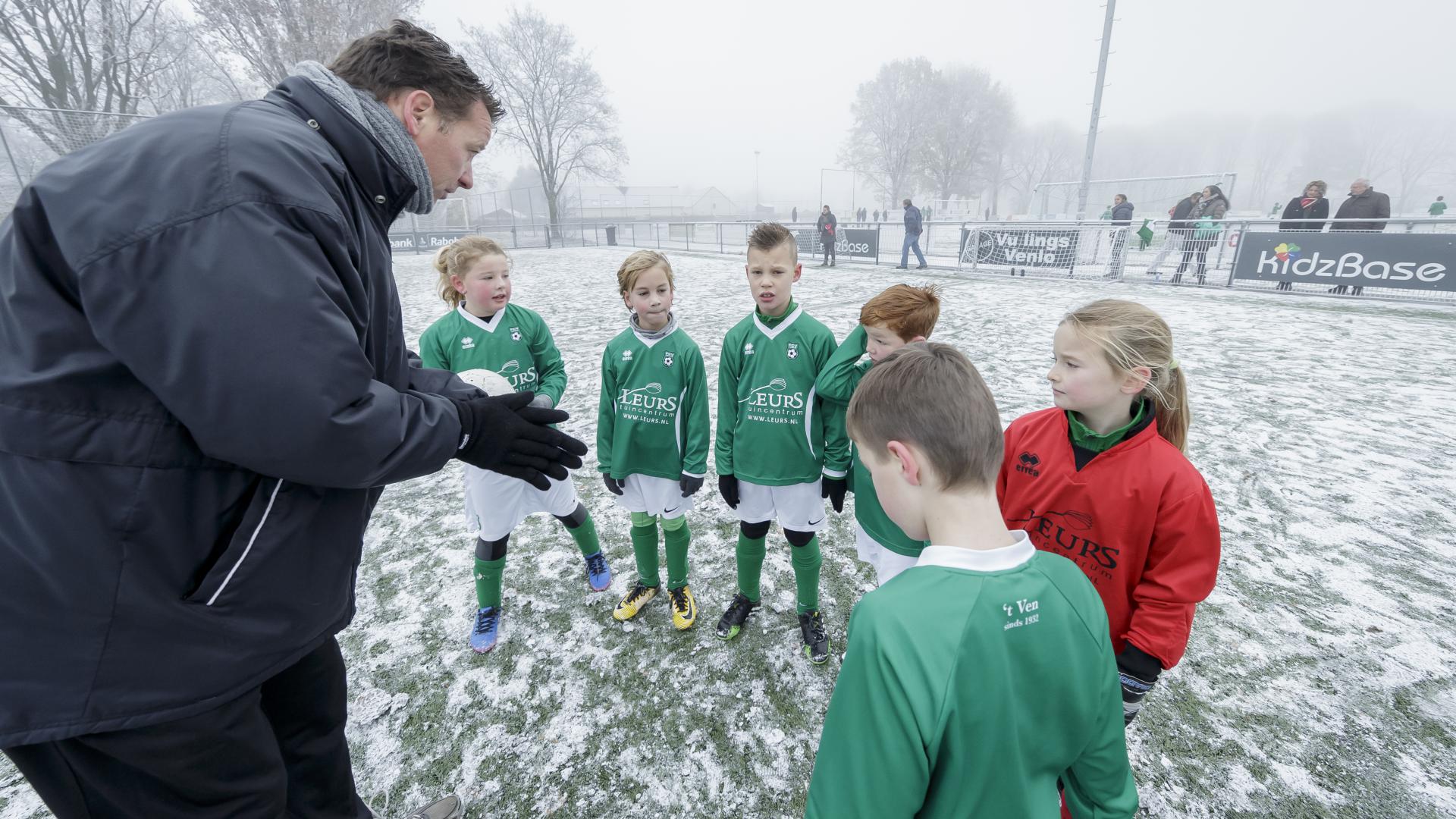FCV Venlo groeit als kool: ‘Alle spelers doen er toe’ | KNVB