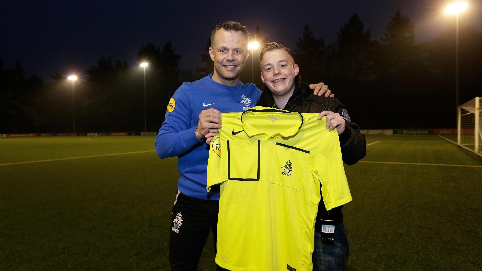 Lucas Boelé: 'Arbitrageopleidingen helpen bij ontwikkeling' | KNVB