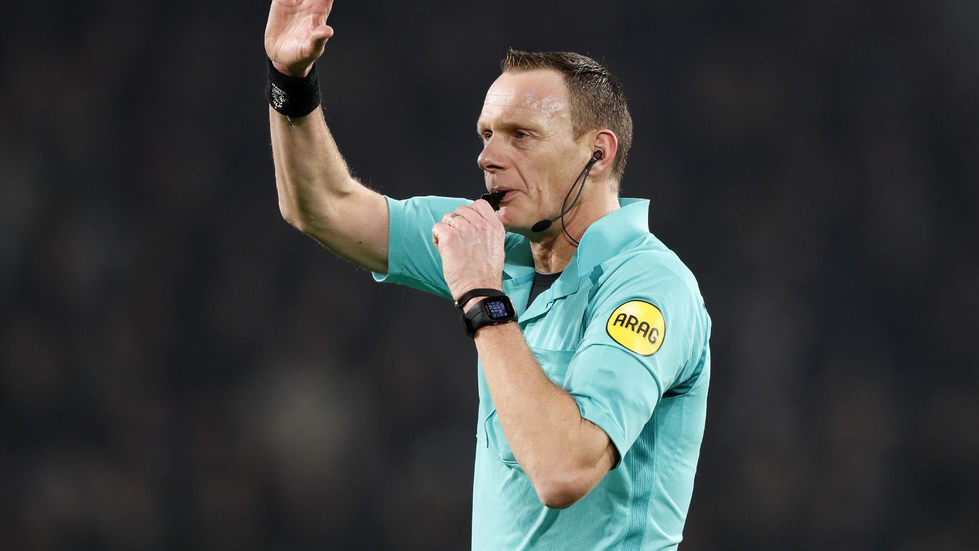 Week van de Scheidsrechter: Headset-clinic bij Delta Sports | KNVB