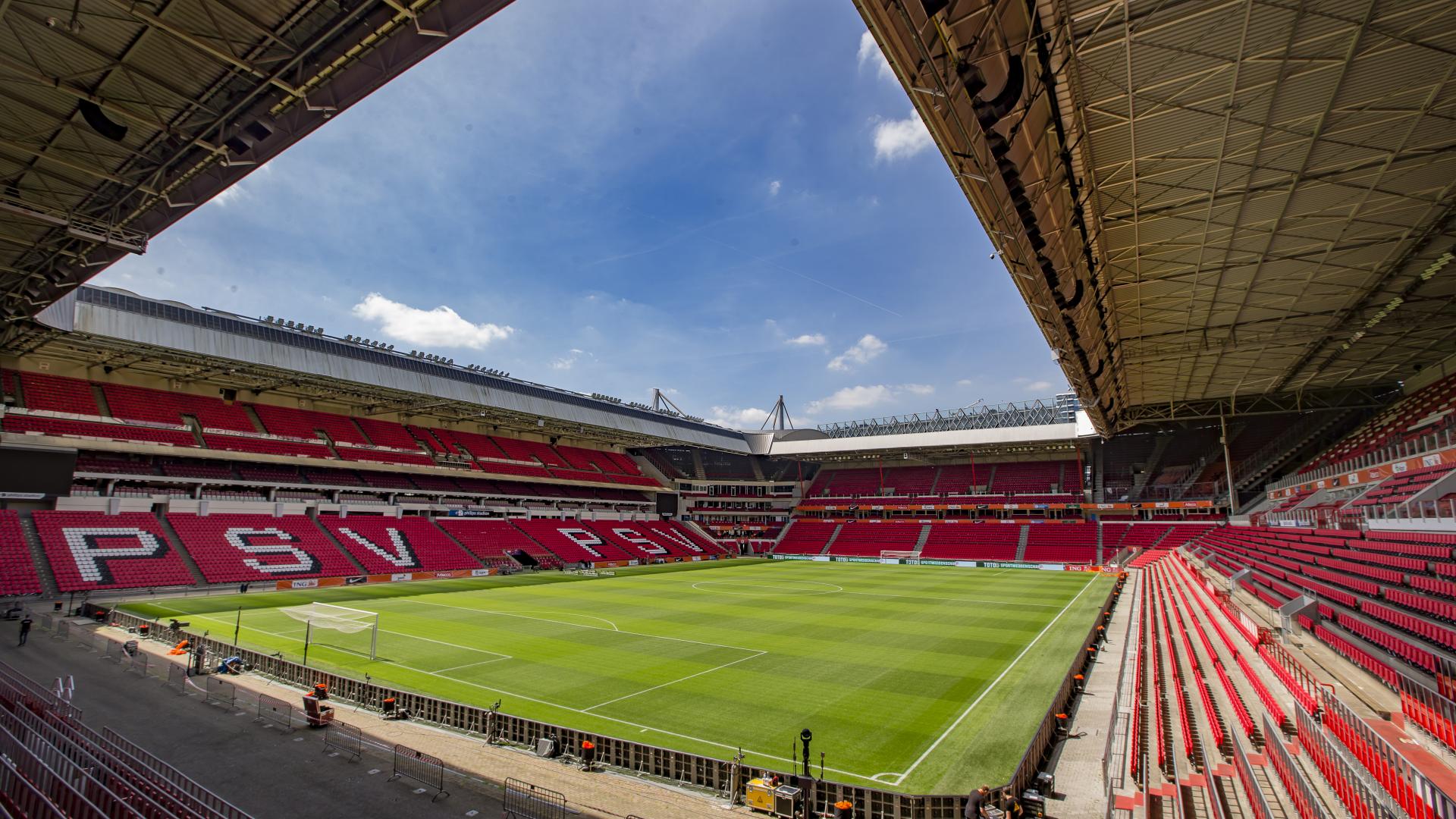 Tuchtcommissie legt PSV geldboete op voor spreekkoren | KNVB