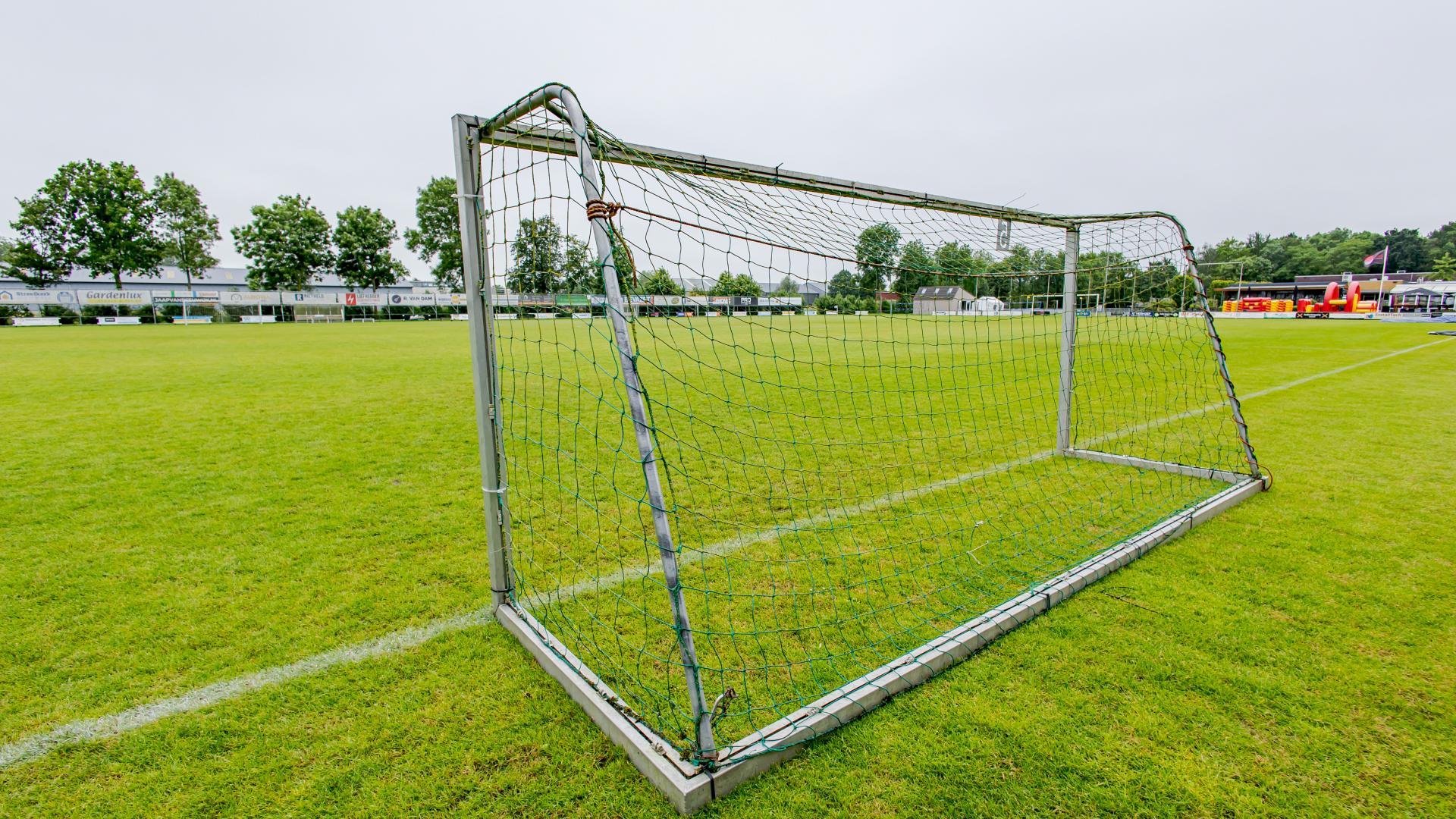 Sportaccommodaties in crisis – KNVB lanceert plan en roept Kamer op tot actie | KNVB