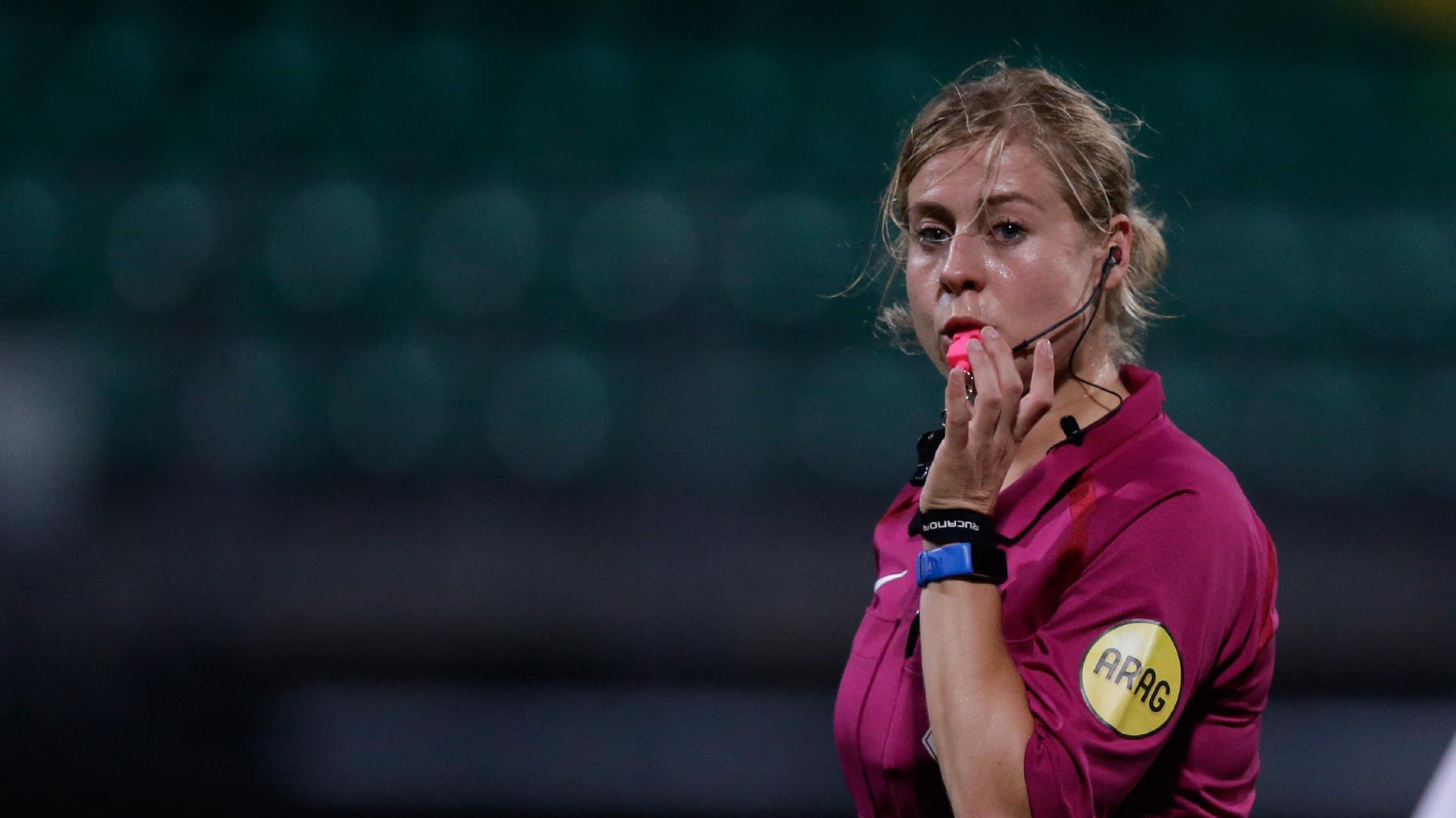 Van der Helm fluit finale KNVB Beker vrouwen tussen Ajax en PSV | KNVB