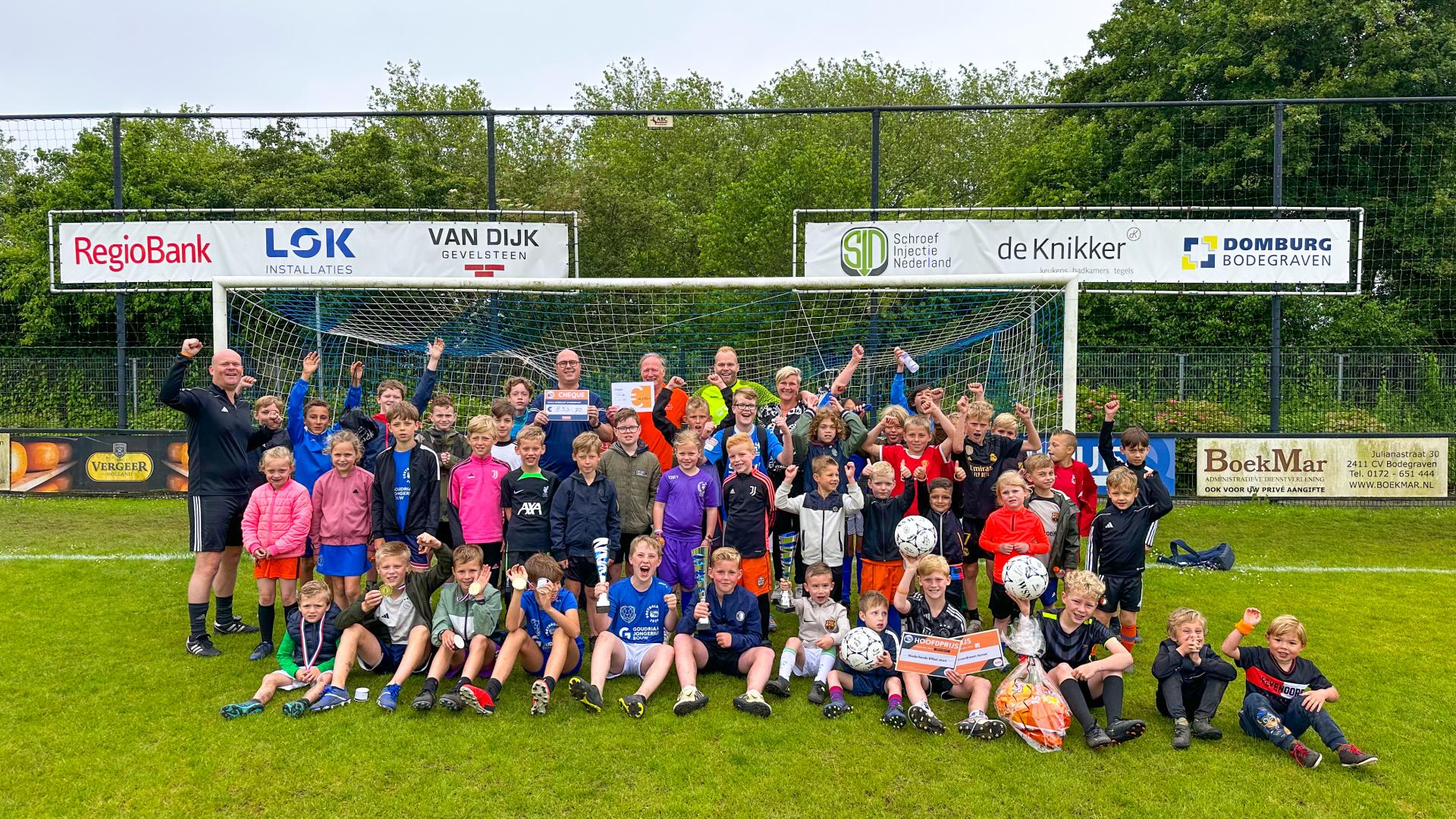 8500 euro voor Rohda ’76 en Stichting ALS tijdens Nationale ...