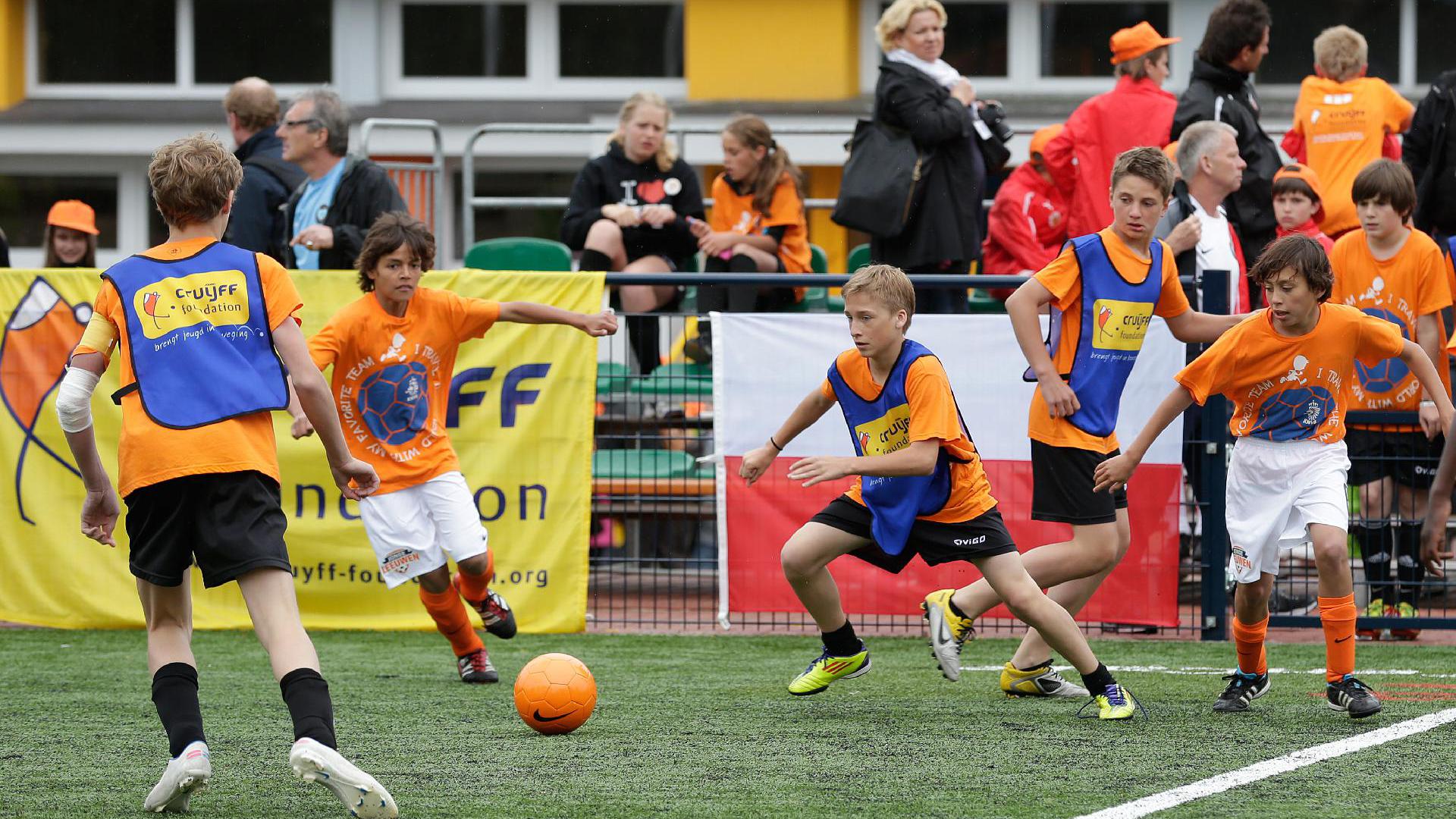 Johan Cruijff Schaal in teken van Johan Cruyff Foundation | KNVB