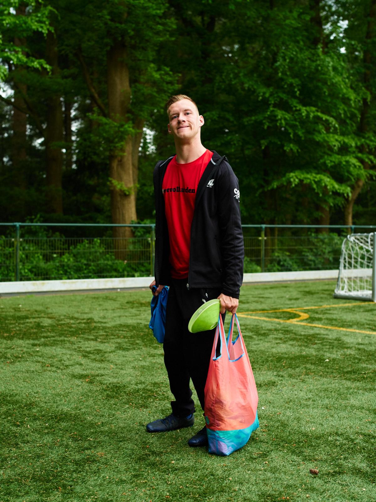 Martijn van Damme (24): 'Op de club vind ik gezelligheid en waardering' | KNVB