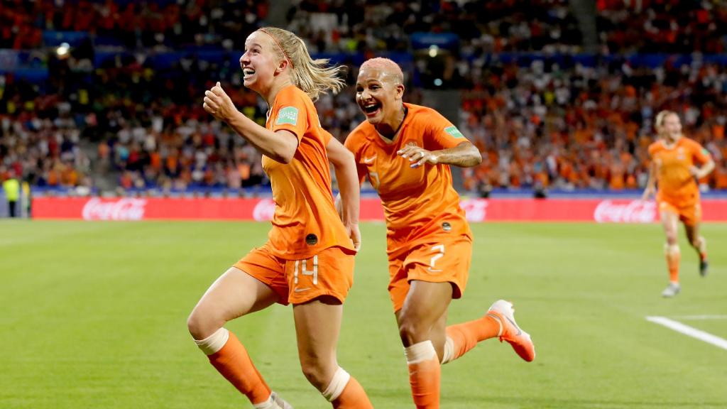 Rentree Groenen, Van Es en Van de Sanden bij OranjeLeeuwinnen | OnsOranje