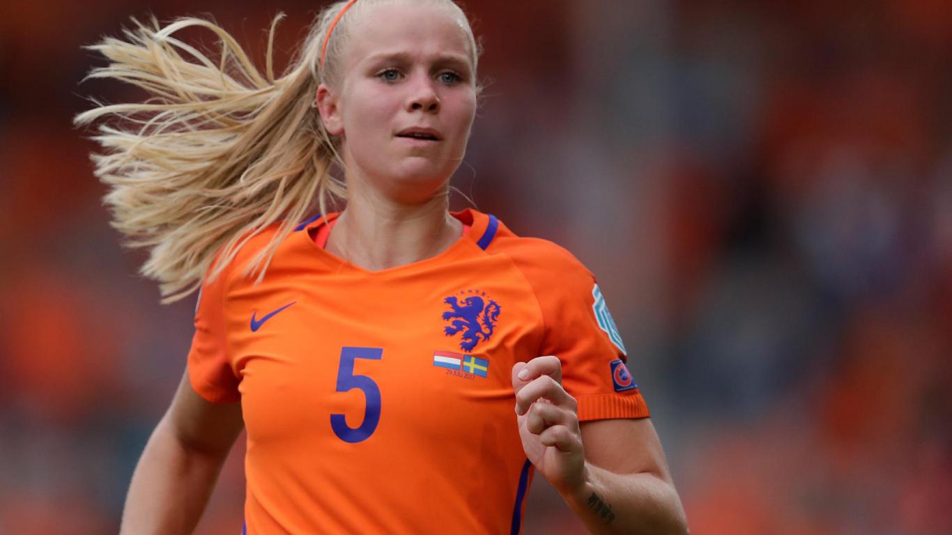 Van Es keert terug in selectie Oranjevrouwen | OnsOranje