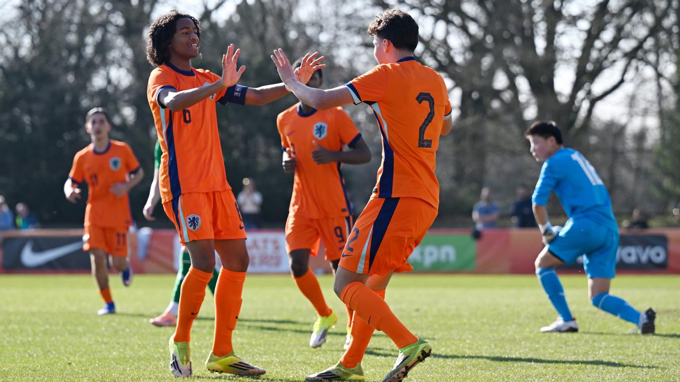 Glansrijk debuut spelers Onder 15 tegen Ierland | OnsOranje