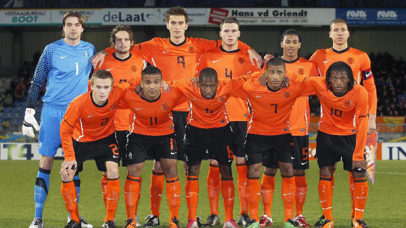 Cor Pot roept 26 spelers op | OnsOranje