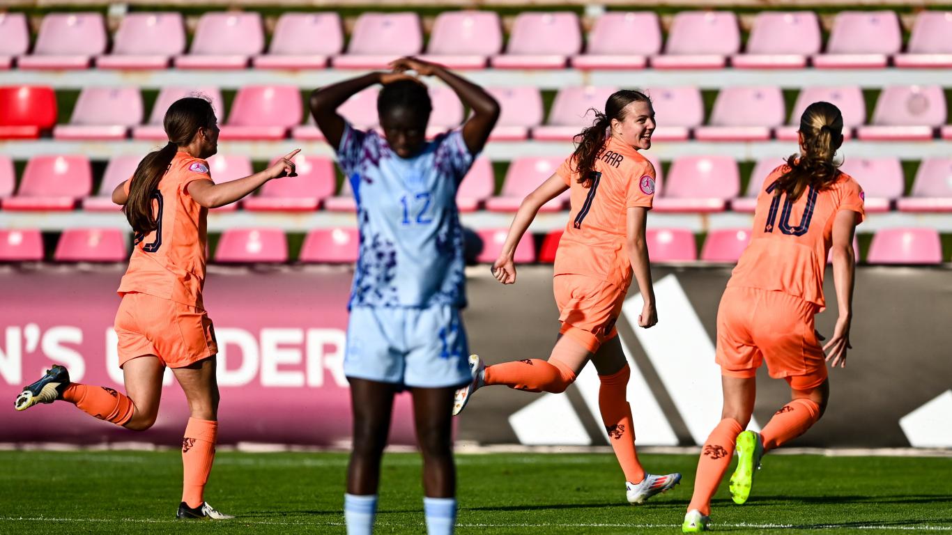 Oranje onder 19 (v) heeft halve finale EK in vizier na zege op Spanje | OnsOranje
