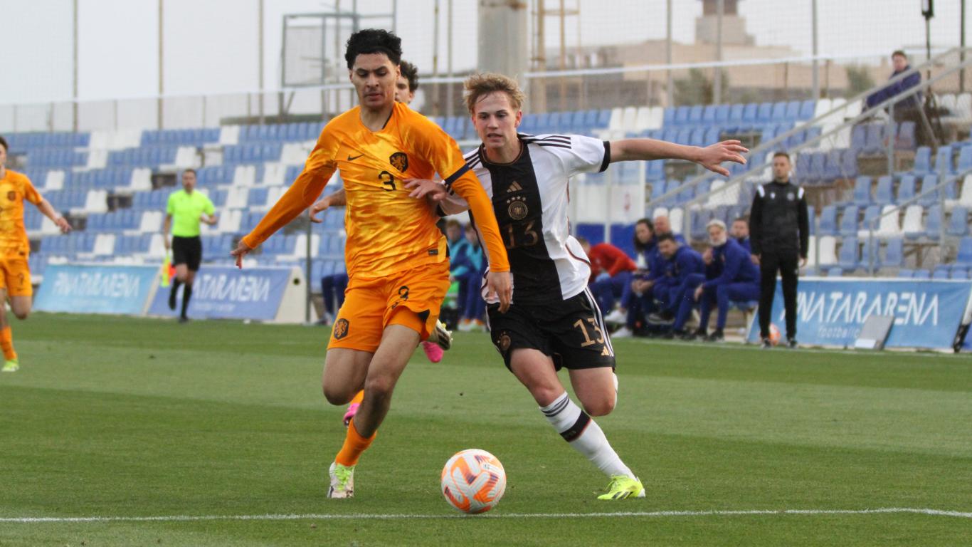 Oranje onder 18 (m) vult rugzak ondanks nipt verlies tegen Duitsland ...