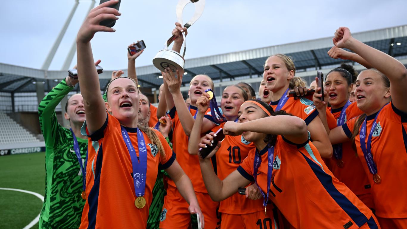 Europees kampioen Onder 17 (v) op WK tegen Noord-Korea, Mexico en Kameroen | OnsOranje