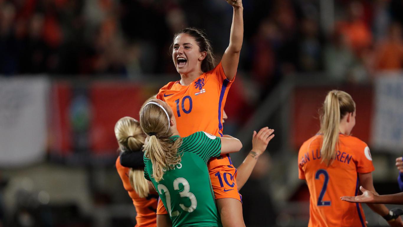 De Oranje-taxi, deel 6: Daniëlle van de Donk | OnsOranje
