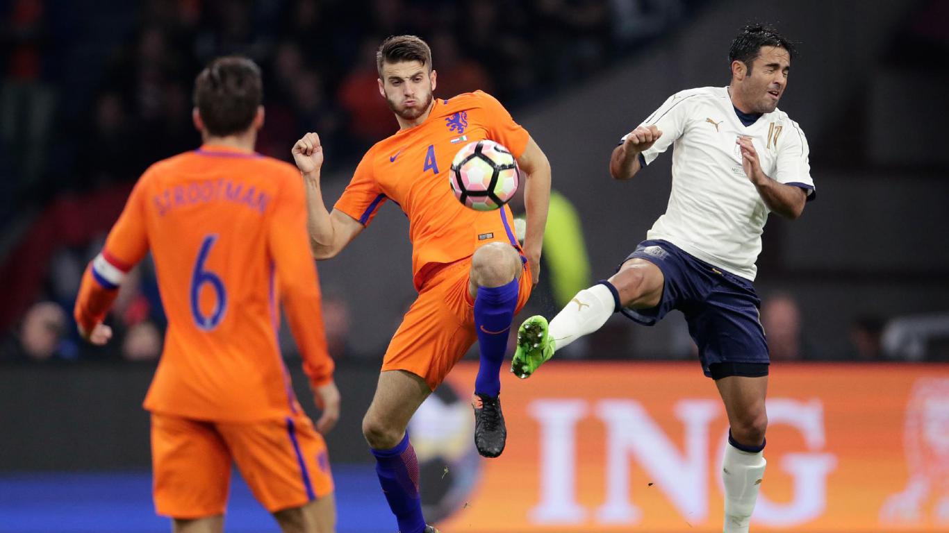 Wesley Hoedt hoopt in 2018 op kortere vakantie | OnsOranje