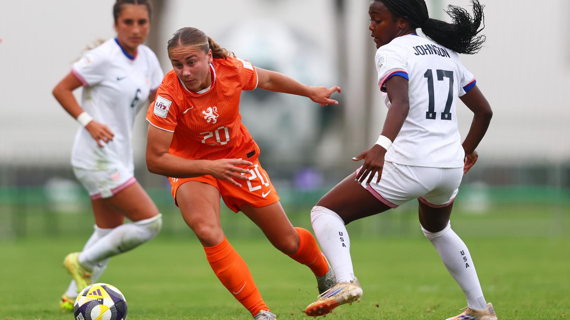 Kwartfinale! Onder 17 (v) schakelt Amerika uit op WK na penalty's ...