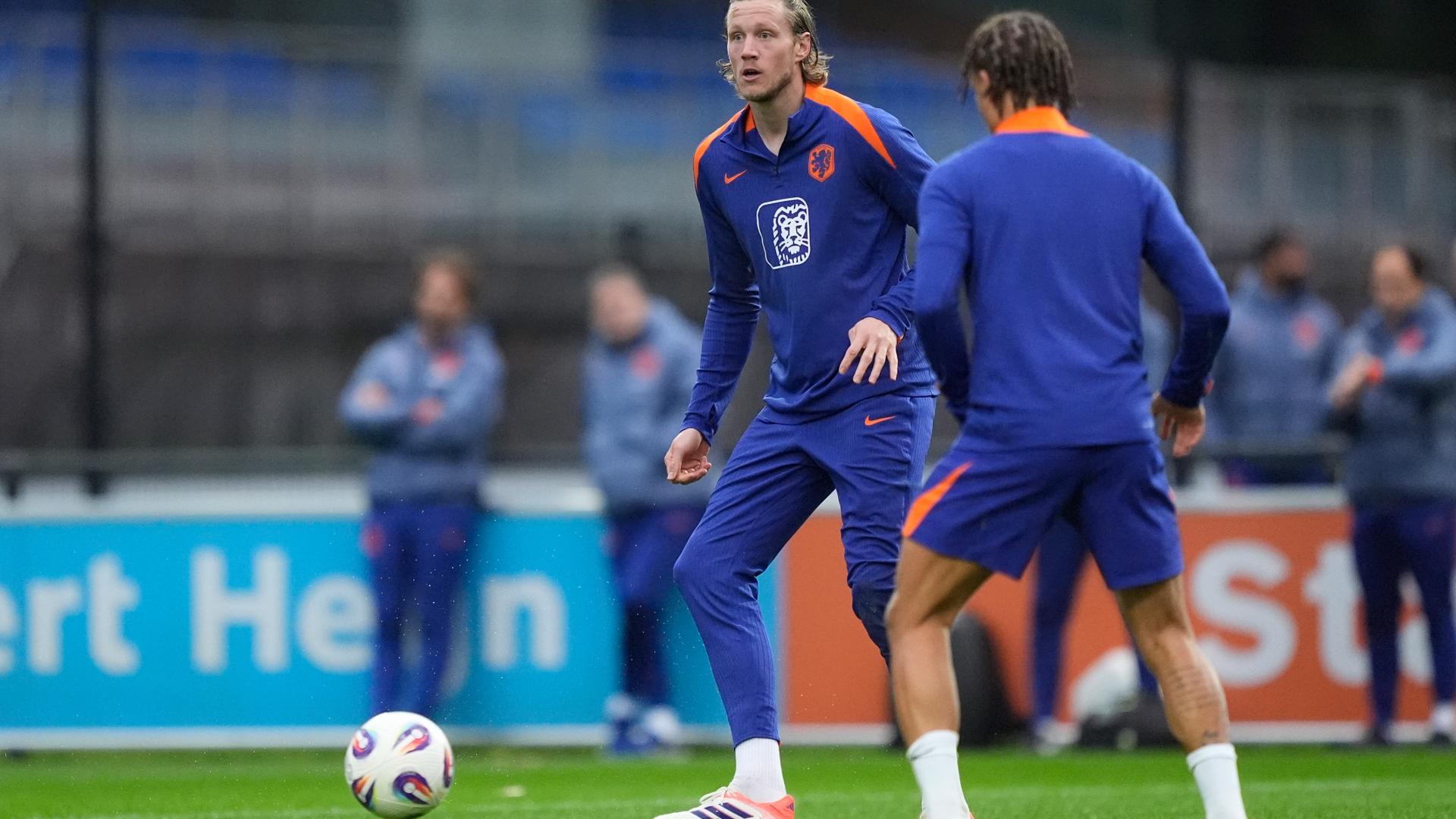 Wout Weghorst verlaat trainingskamp Oranje | OnsOranje