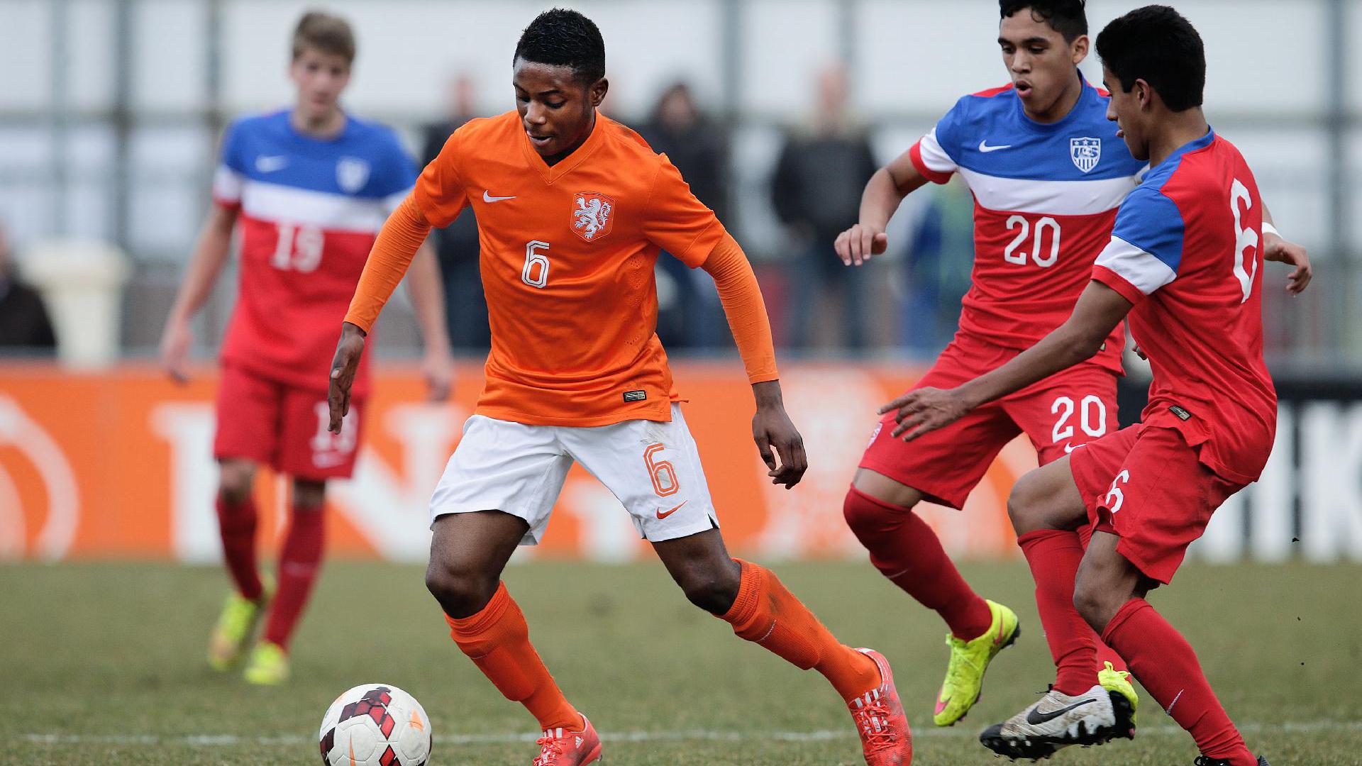 Onder 18-captain Fernandes: 'Ook wij hopen op het EK' | OnsOranje