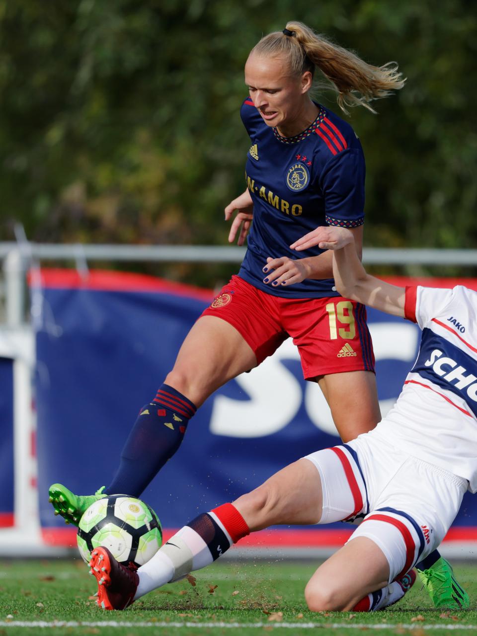 Tiny Hoekstra debuteert in selectie OranjeLeeuwinnen voor duels met ...