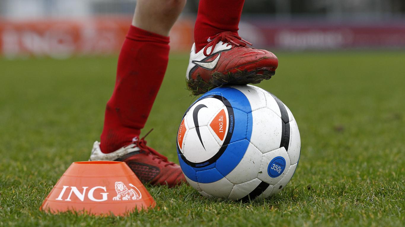 Win met 5 oefeningen die ieder team kan uitvoeren | Voetbal.nl