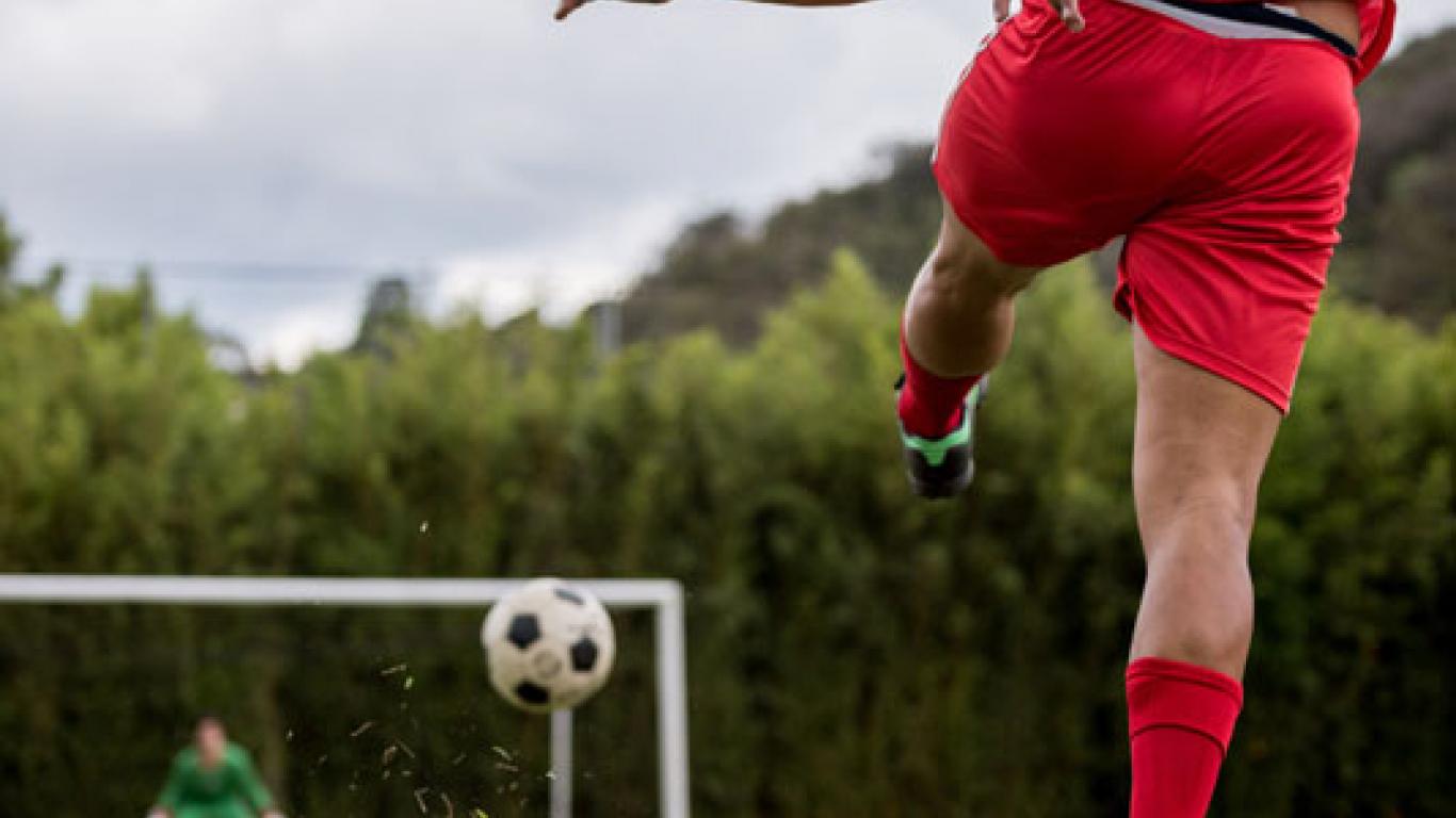 Weer op de been na een hamstringblessure | Voetbal.nl