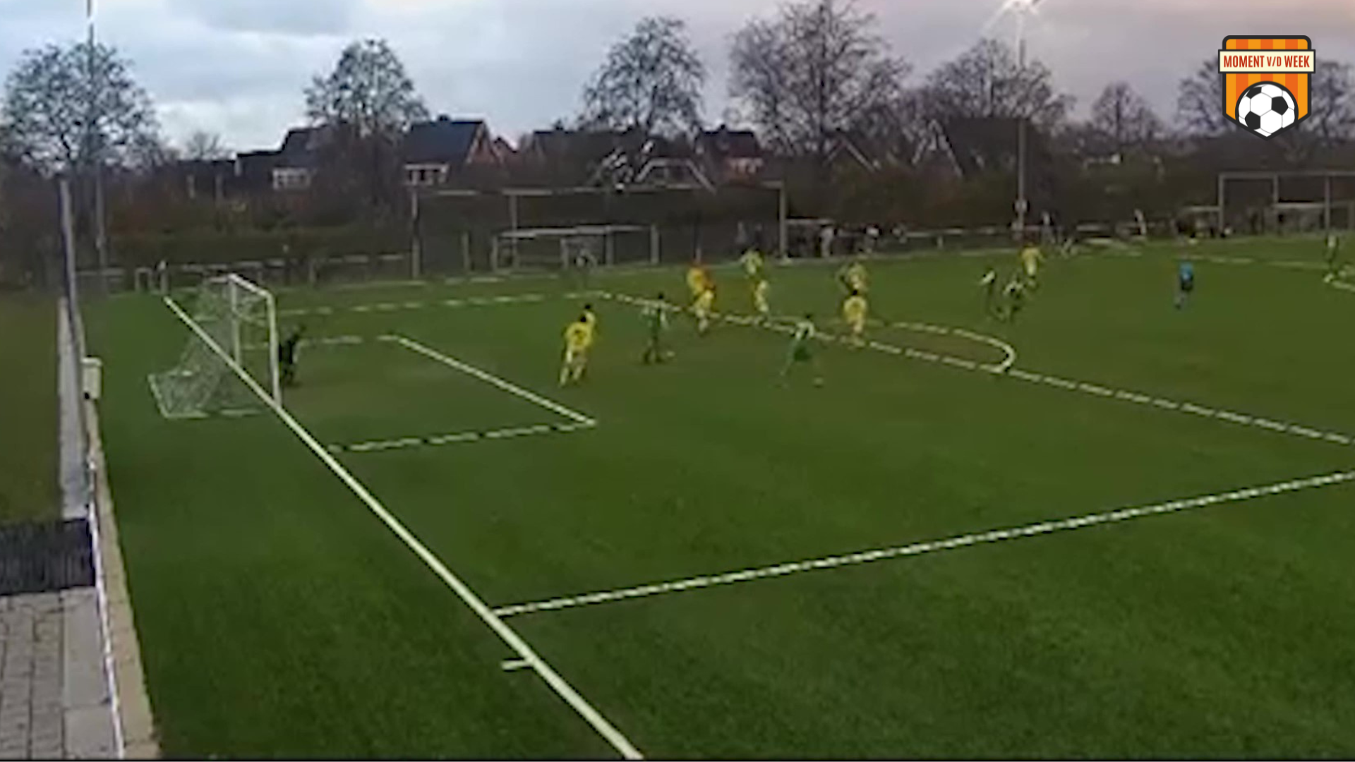 Max winnaar Moment van de Week | Voetbal.nl